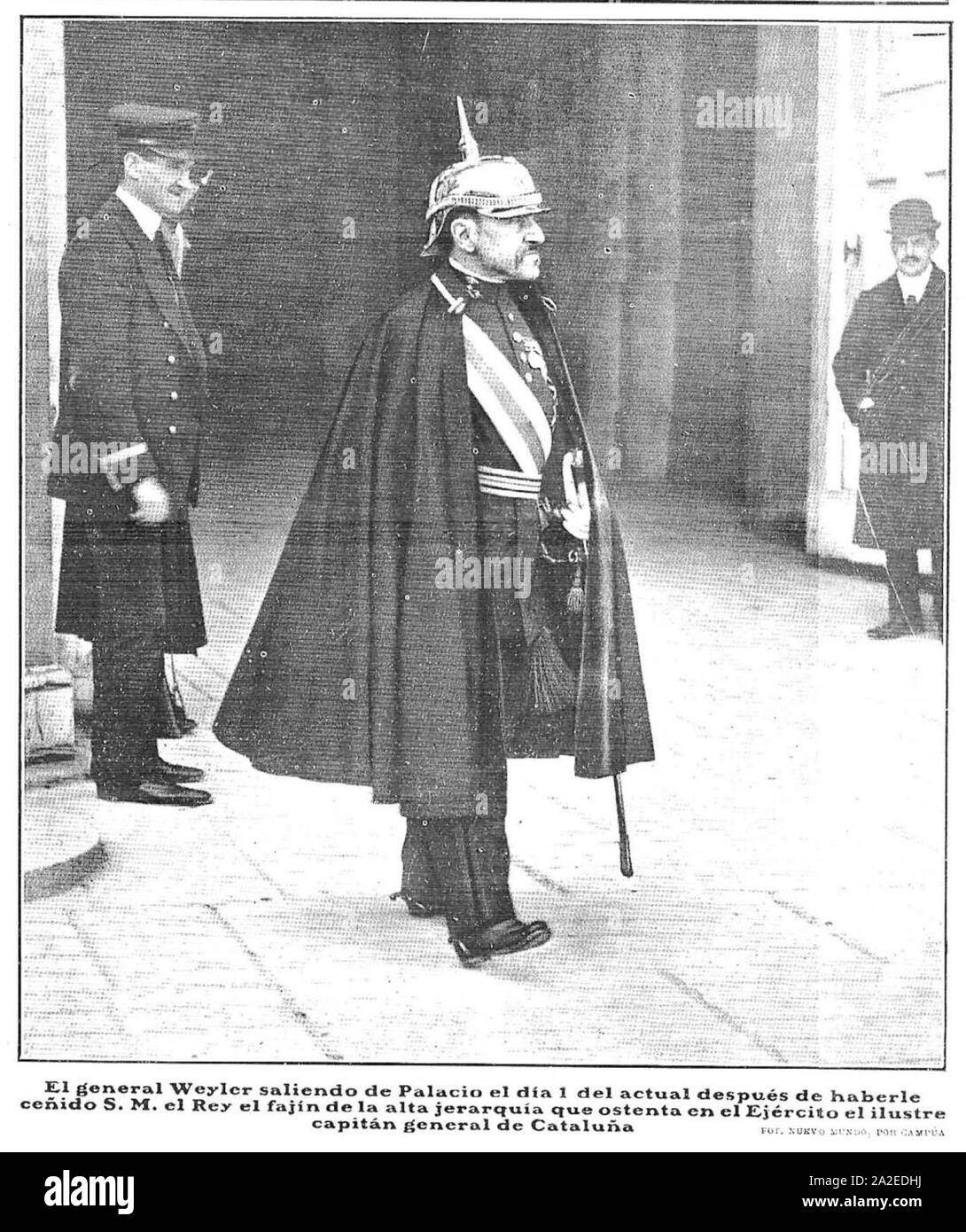 El general Weyler saliendo de palacio, de Campúa, Nuevo Mundo, 07-04 ...