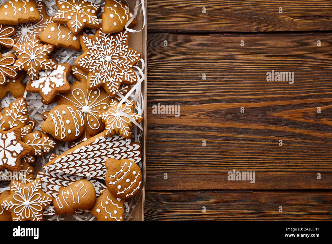 Christmas cake in box hi-res stock photography and images - Alamy