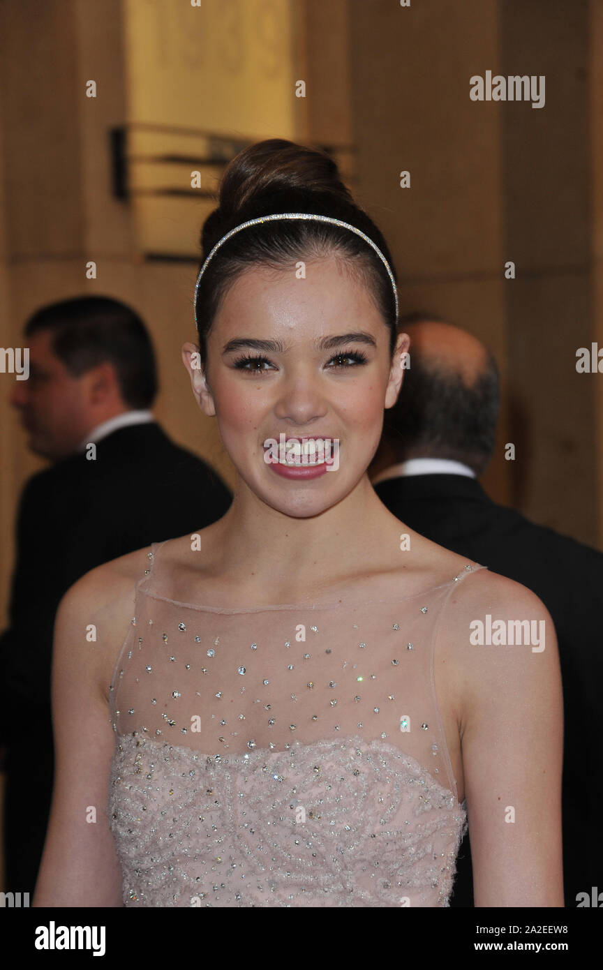 LOS ANGELES, CA. February 27, 2011: Hailee Steinfeld at the 83rd Annual ...