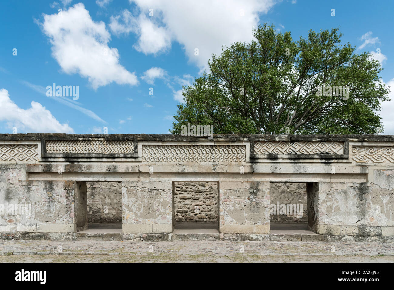 Mitla grecas hi-res stock photography and images - Alamy
