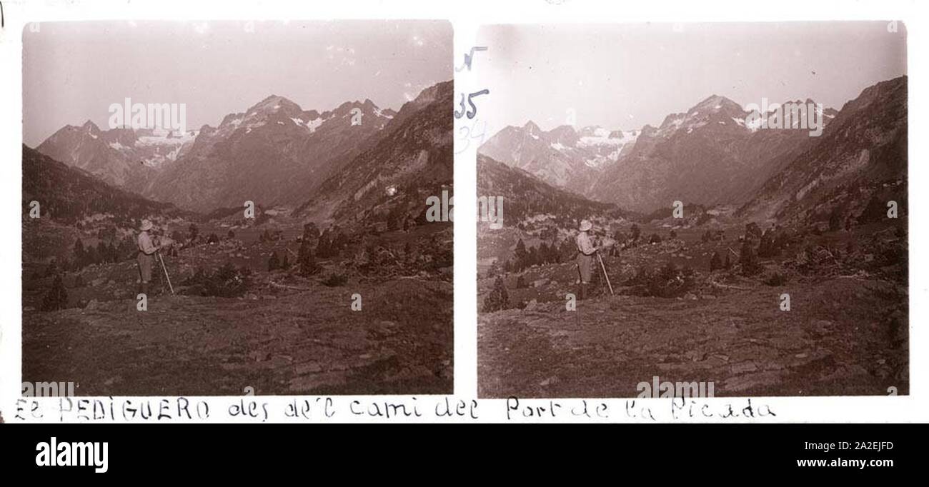 El Perdiguero des del camí del port de la Picada, i un alpinista en ...