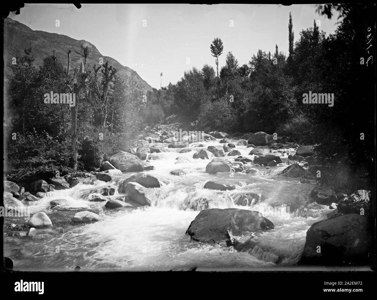 El riu Inyola Stock Photo - Alamy