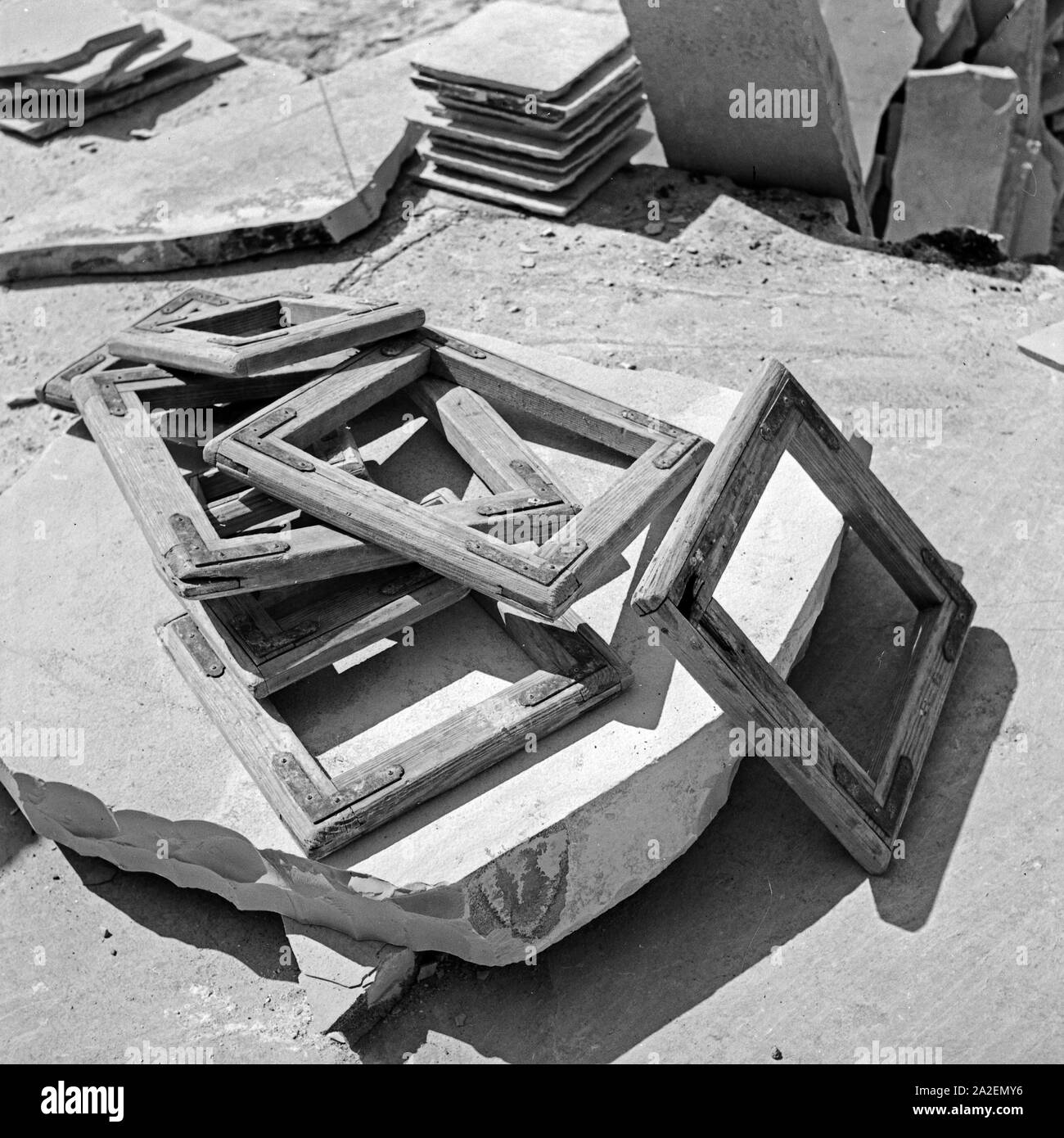 Lithographic limestone hi-res stock photography and images - Alamy