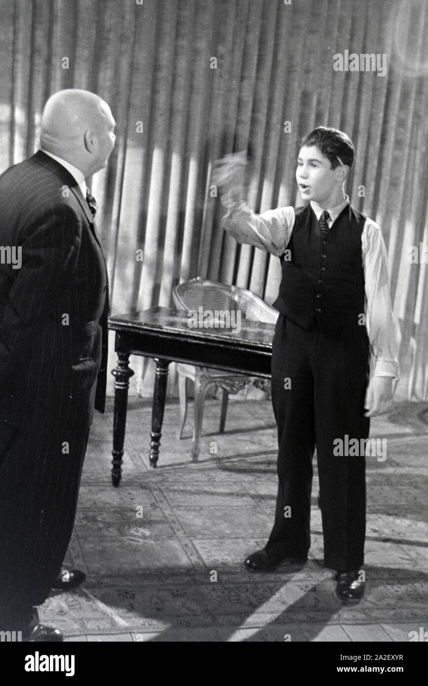 Schauspieler bei Probeaufnahmen für den Film Familienanschluss von Carl ...