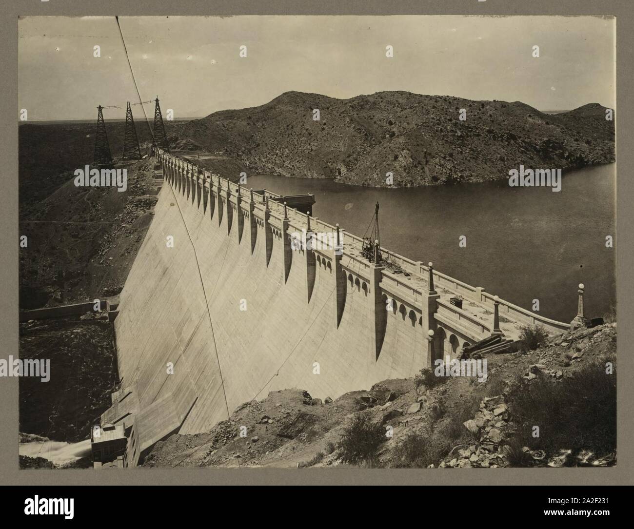 Elephant butte dam hi-res stock photography and images - Alamy
