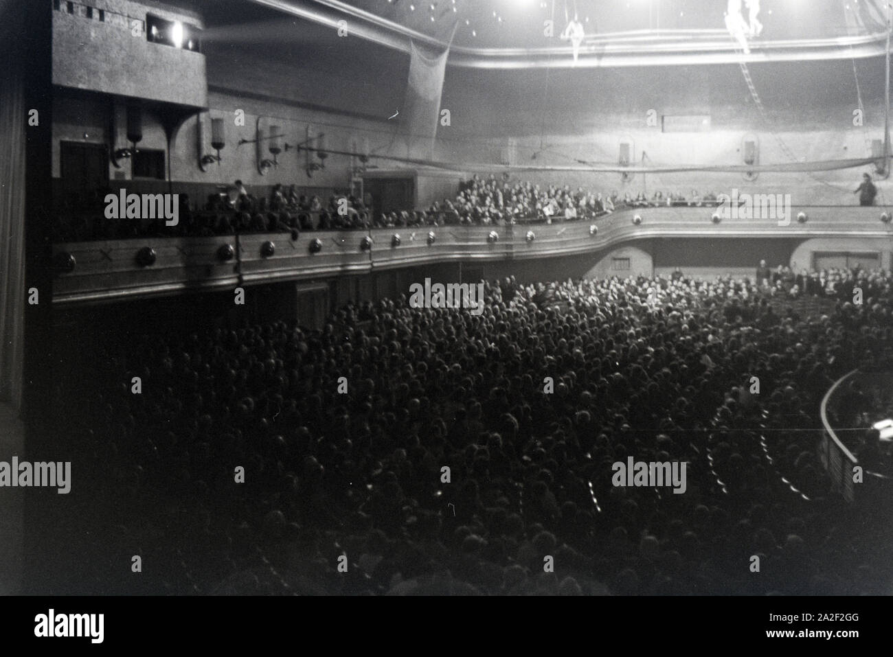 Milan amphitheatre hi-res stock photography and images - Alamy