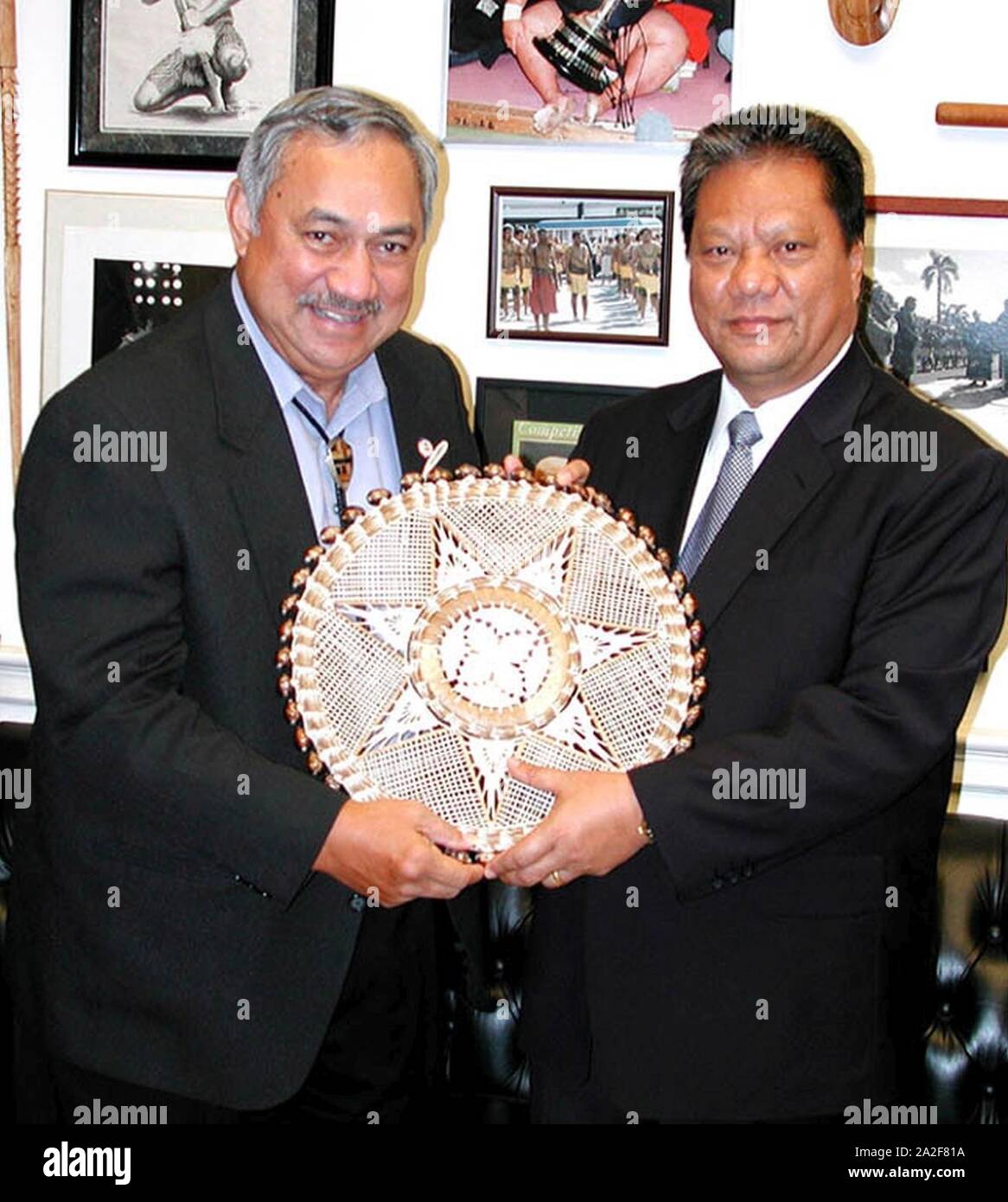 Eni Faleomavaega and Kessai Note Stock Photo - Alamy