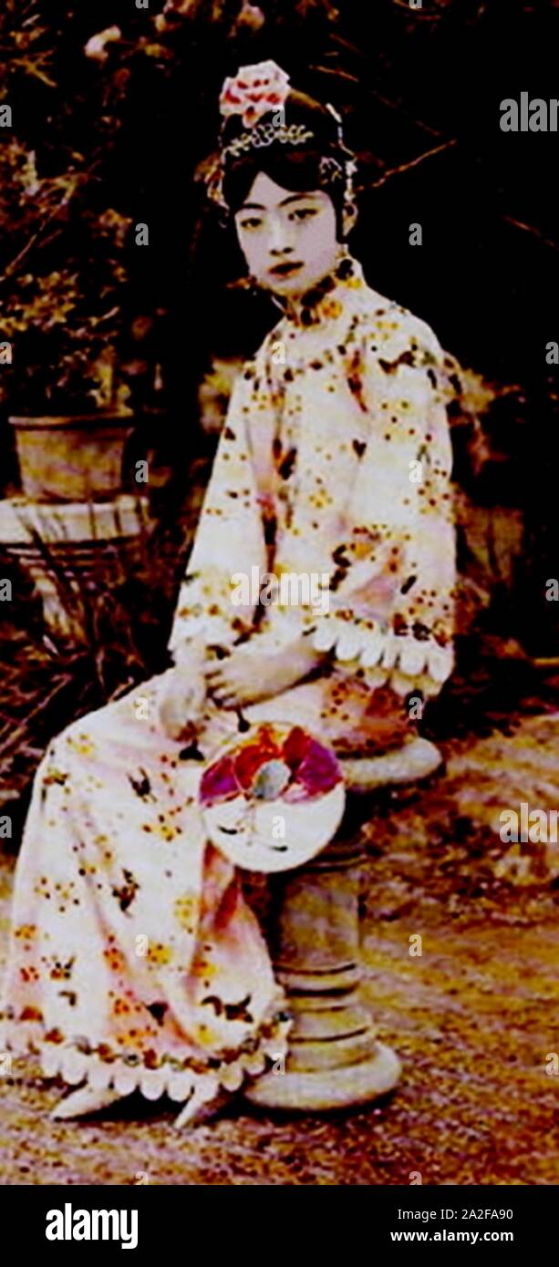 Wan rong hi-res stock photography and images - Alamy