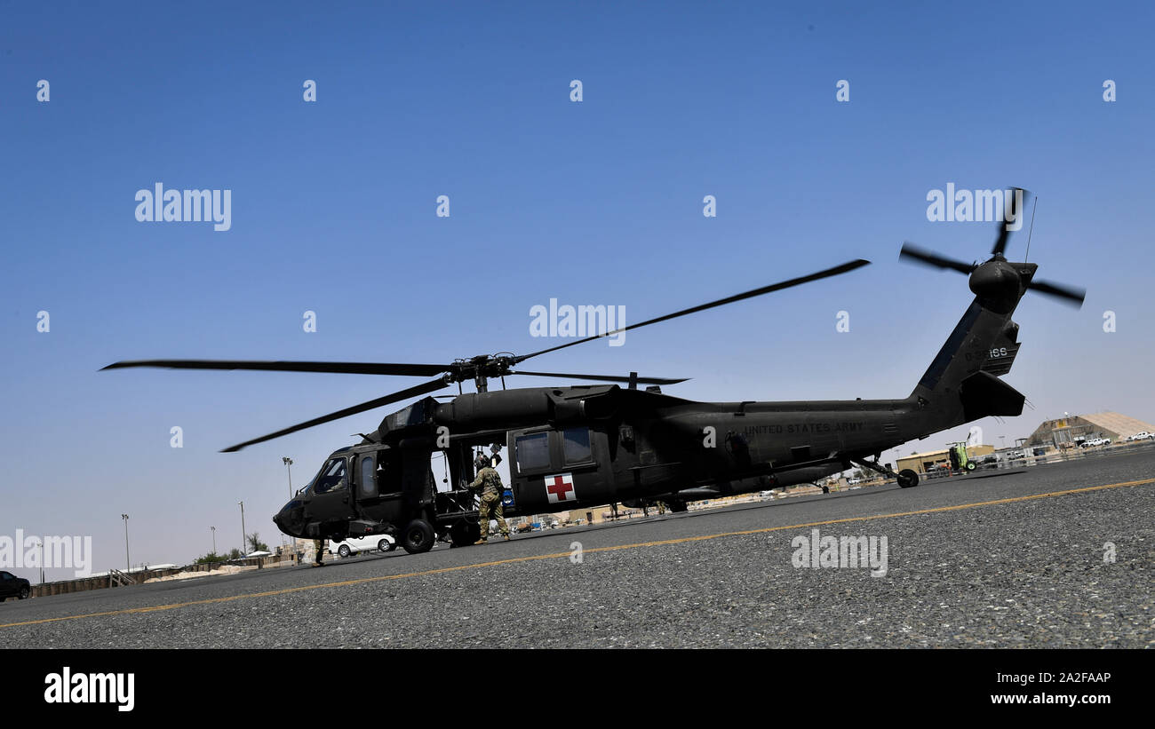 Kuwait navy base hi-res stock photography and images - Alamy