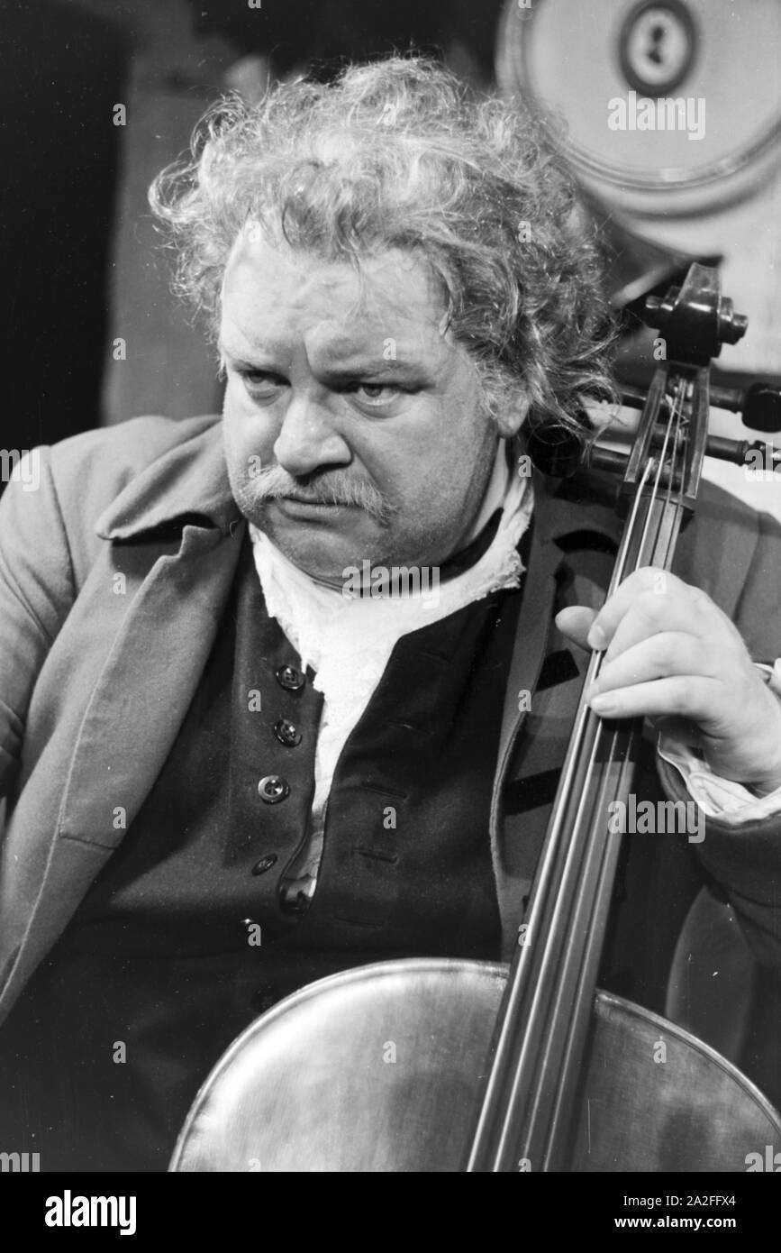Der deutsche Schauspieler Heinrich George in seiner Rolle als ...