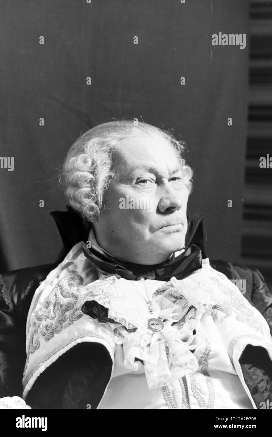 Der deutsche Schauspieler Paul Wegener in seiner Rolle als Präsident ...