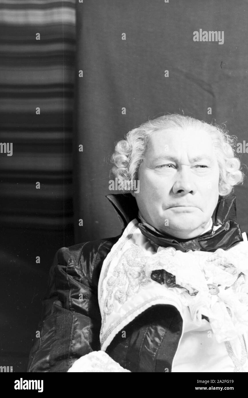 Der deutsche Schauspieler Paul Wegener in seiner Rolle als Präsident ...