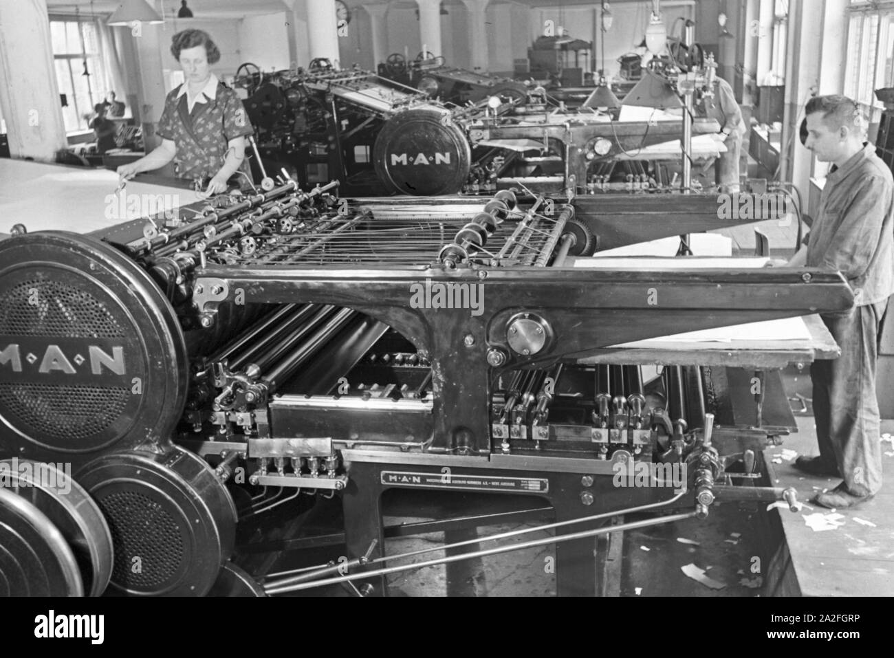 Druckmaschinen in den MAN Werken, Deutsches Reich 1930er Jahre ...