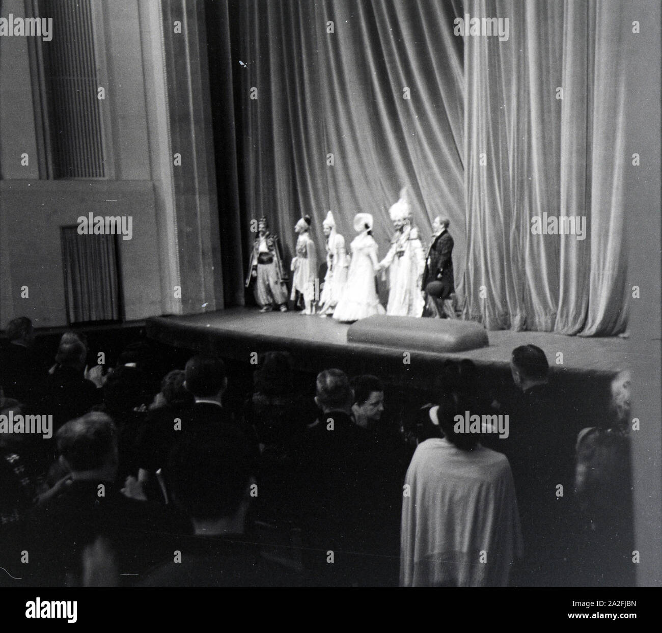 Aufführung im Opernhaus in Rom; Italien 1940er Jahre. Performance in ...