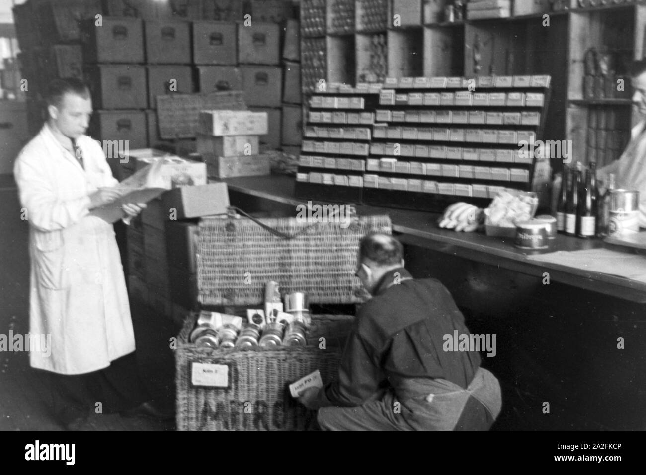 Value delivery Black and White Stock Photos & Images - Alamy