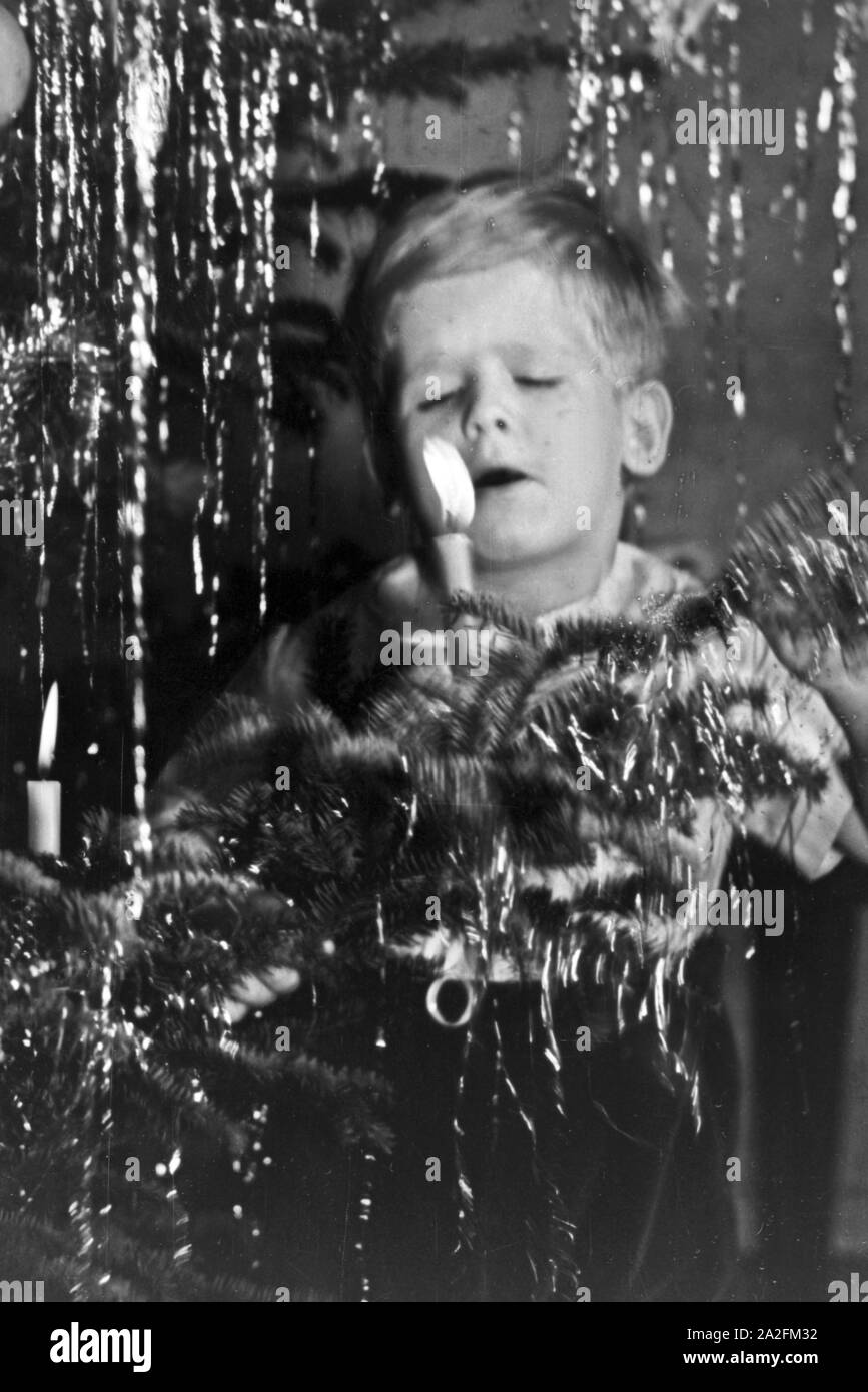 Little Boy Singing Black and White Stock Photos & Images - Alamy