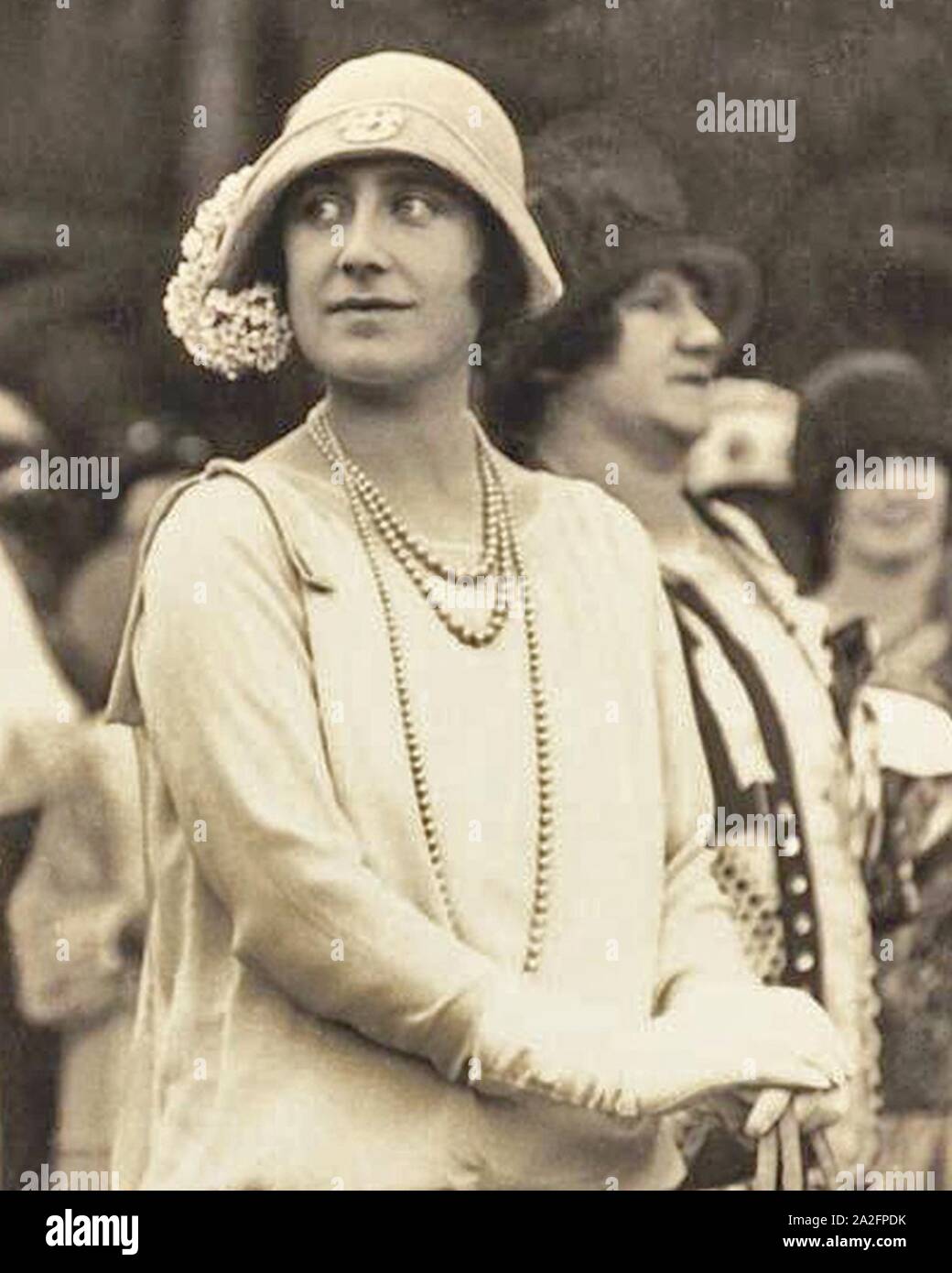 Elizabeth Bowes-Lyon (cropped Stock Photo - Alamy