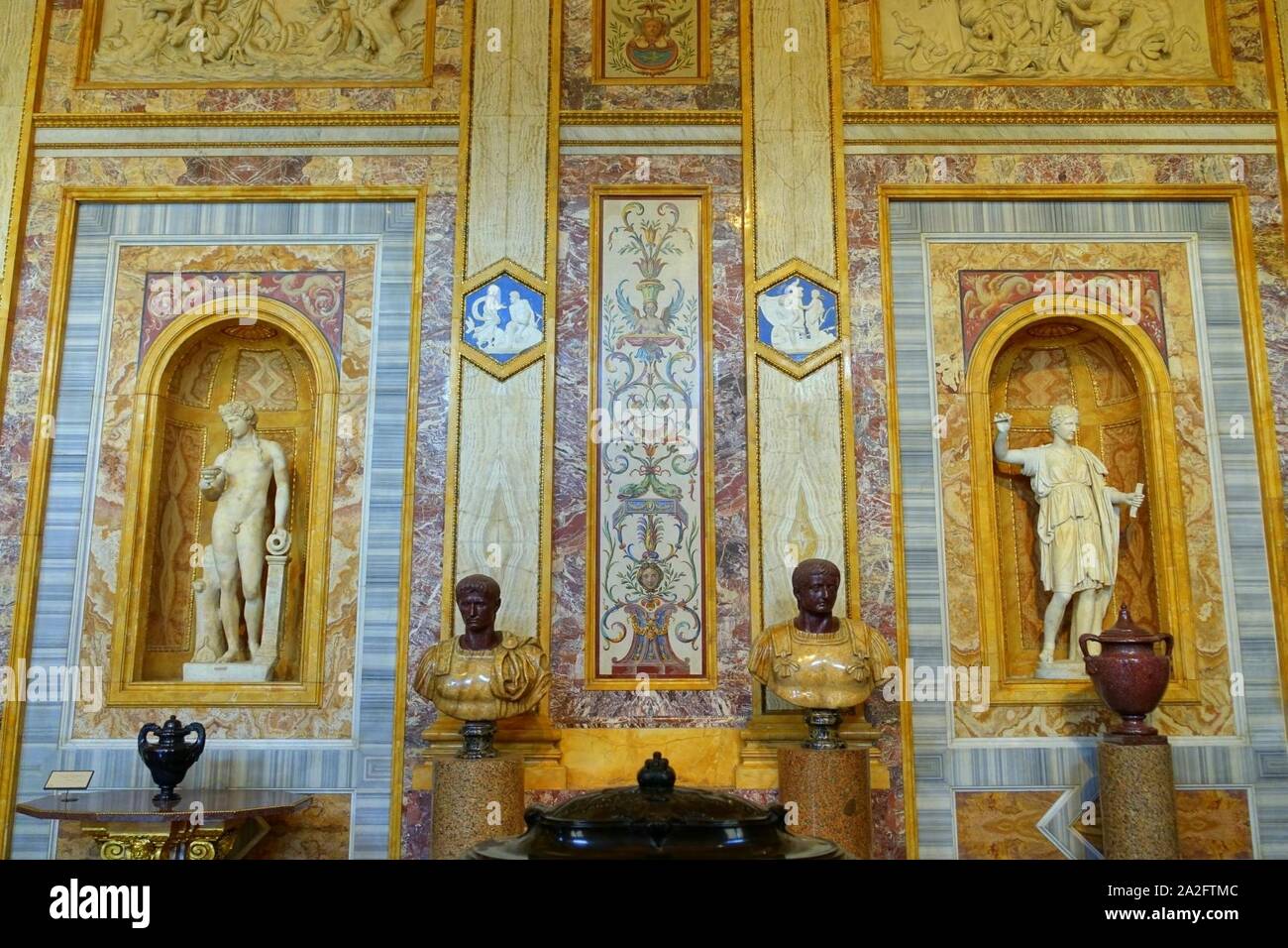 Emperors room hi-res stock photography and images - Alamy