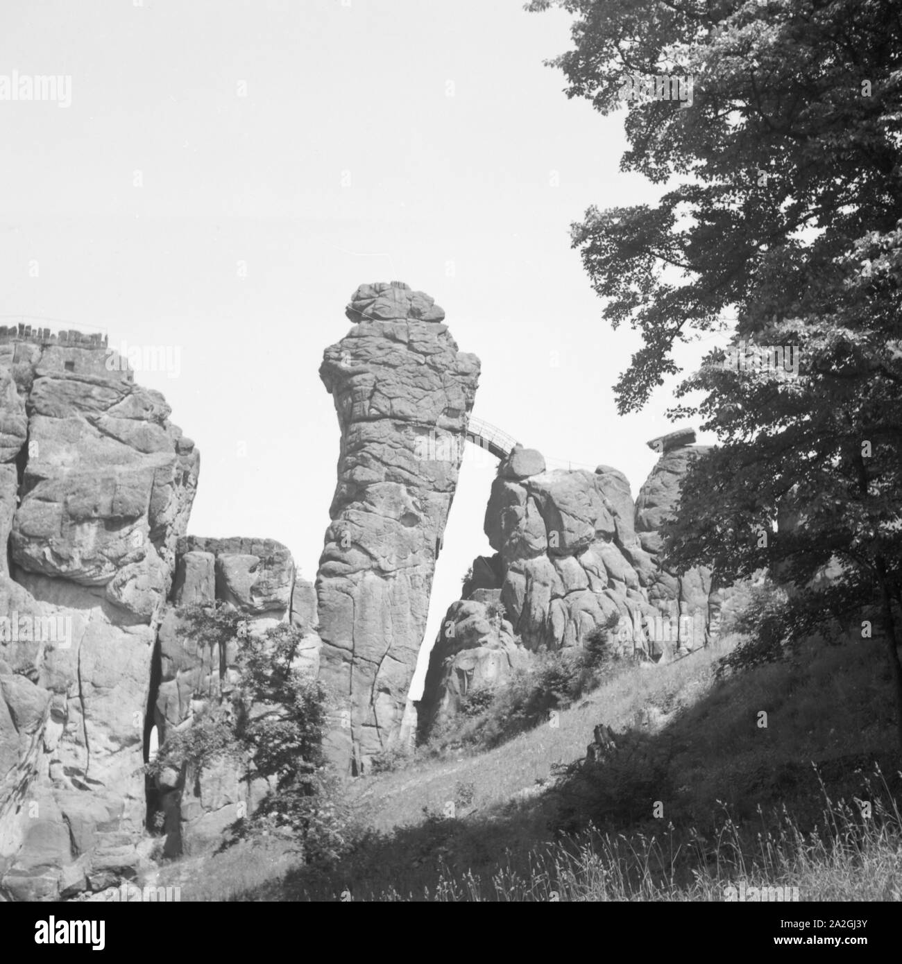 Die Externsteine bei Horn im Teutoburger Wald, Deutschland 1930er Jahre ...
