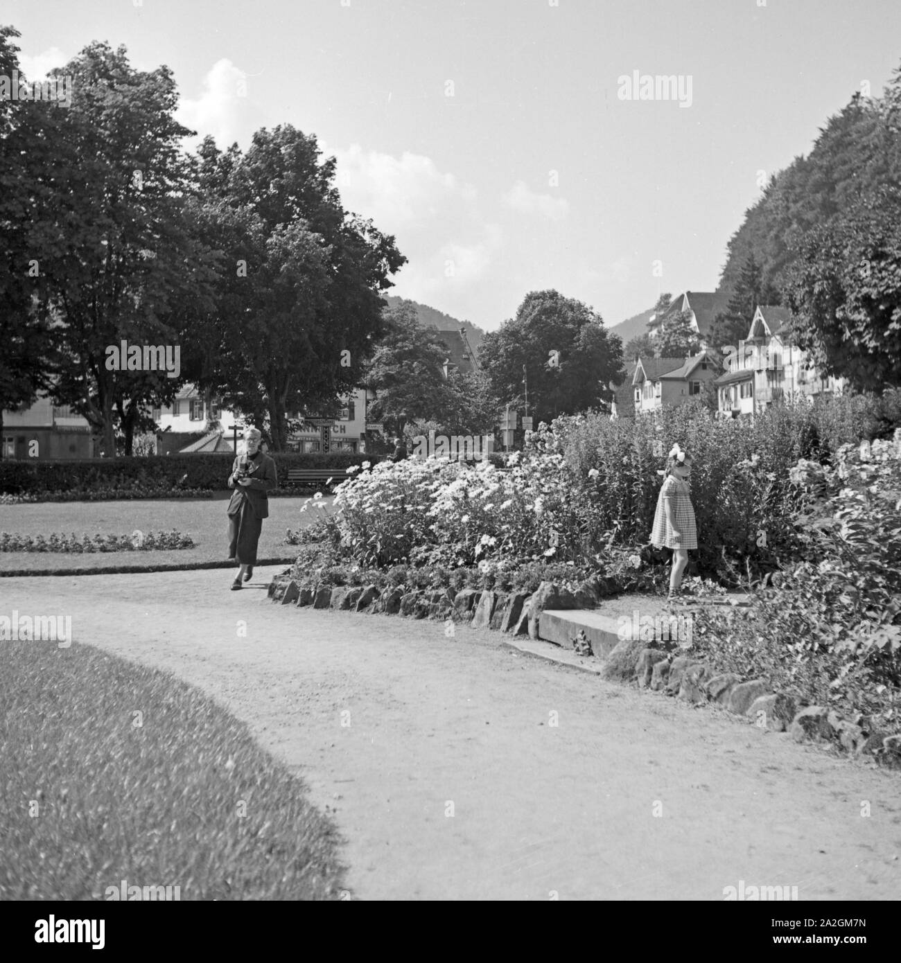 Deutschland 1930er jahre at the spa gardens of spa resort hi-res stock ...