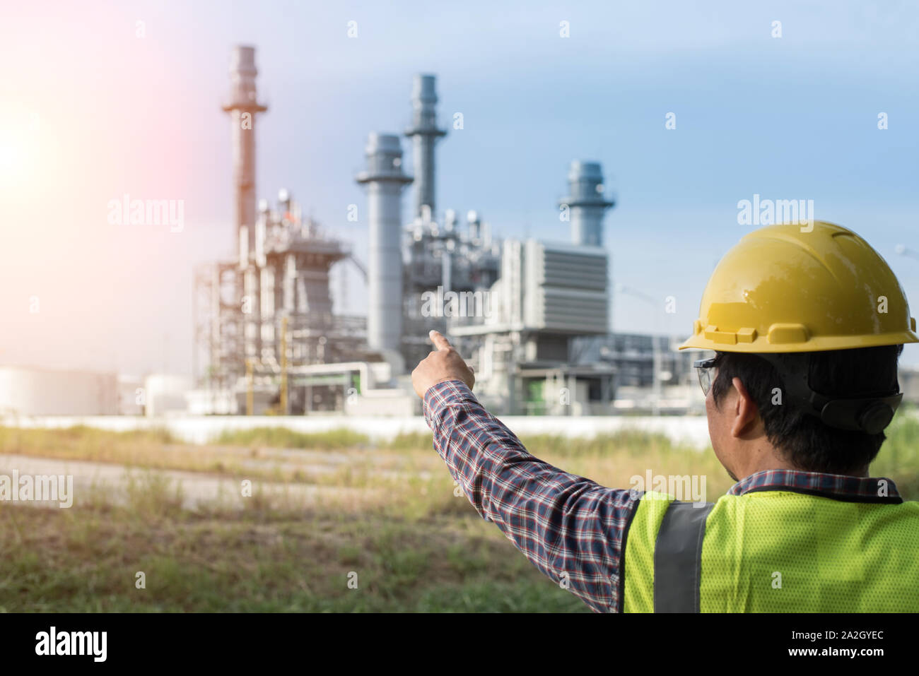 Engineers working in power stations Stock Photo - Alamy