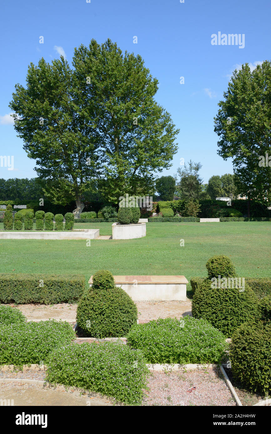 Garden At Arles High Resolution Stock Photography and Images - Alamy