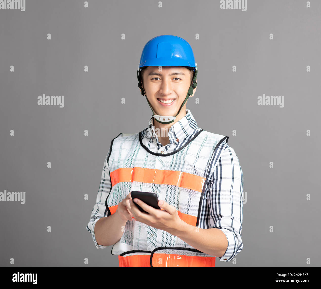 Asian industrial worker hi-res stock photography and images - Alamy
