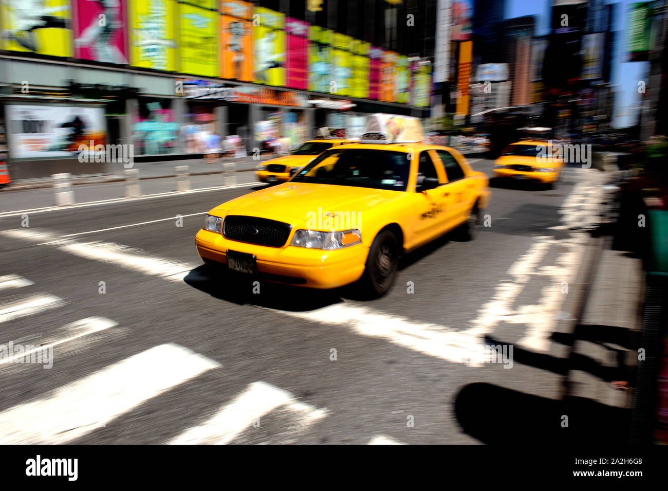 Famous city hi-res stock photography and images - Alamy