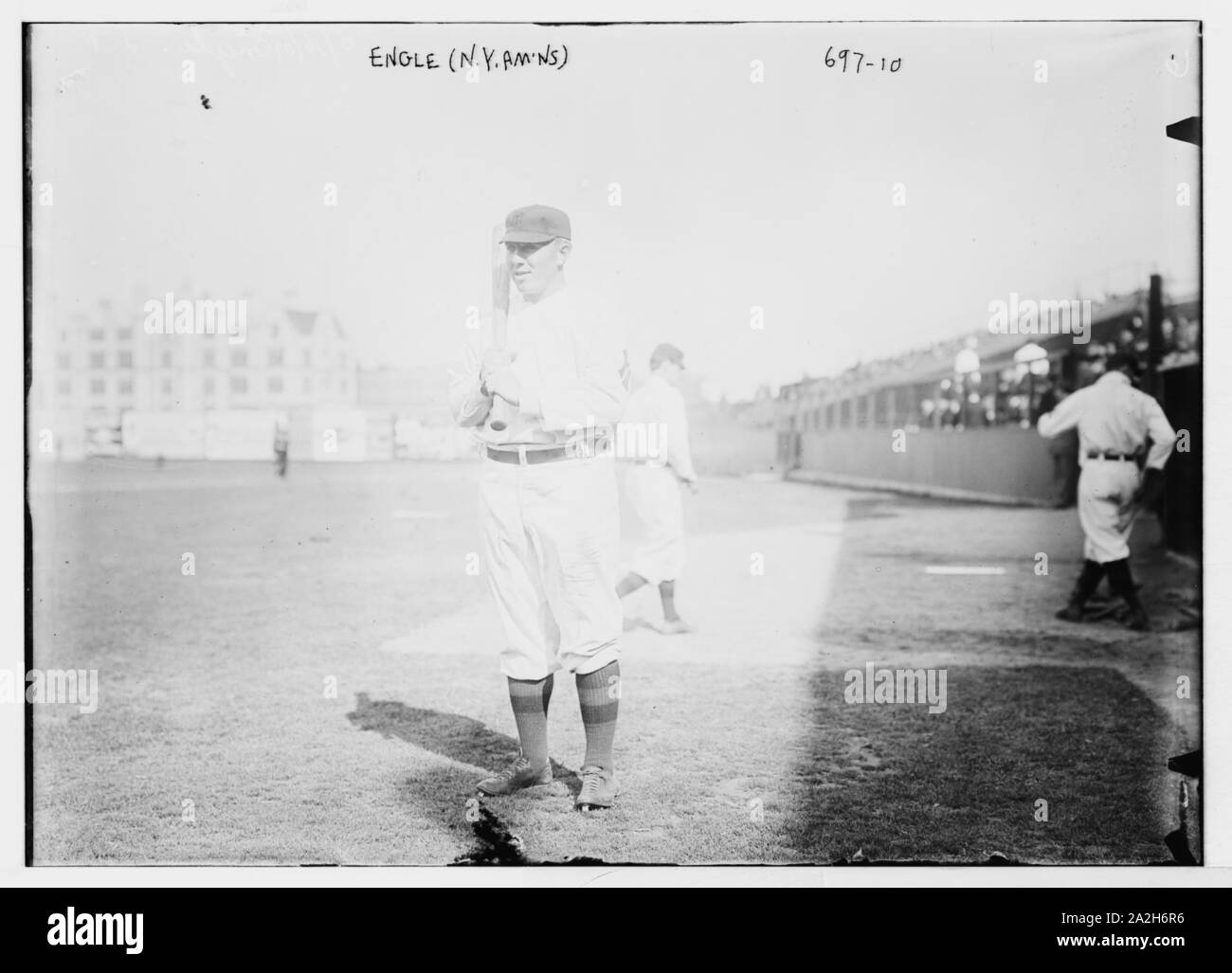 Ballplayer hi-res stock photography and images - Alamy