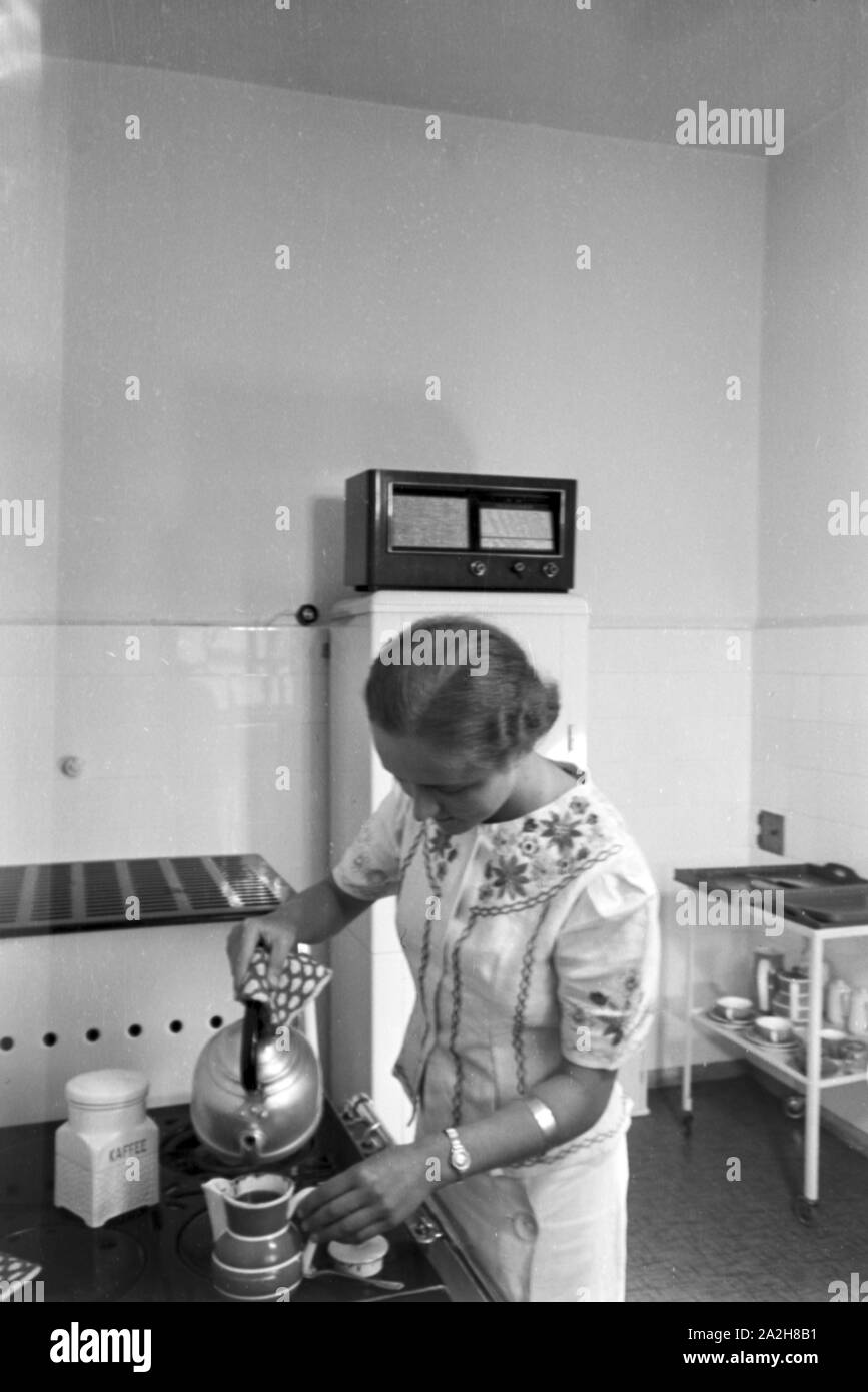 Preparing communication Black and White Stock Photos & Images - Alamy