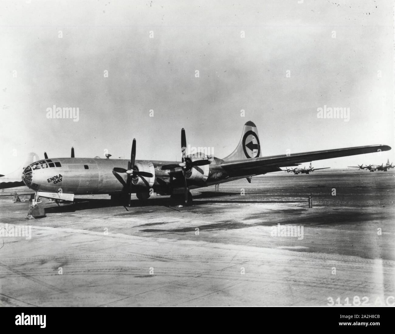 Enola gay hi-res stock photography and images - Alamy
