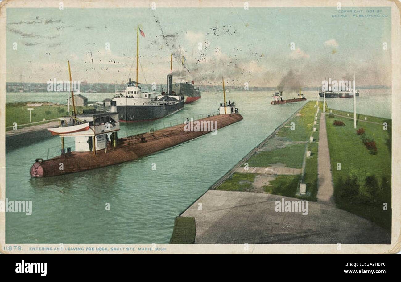 Entering and Leaving Poe Lock Stock Photo - Alamy