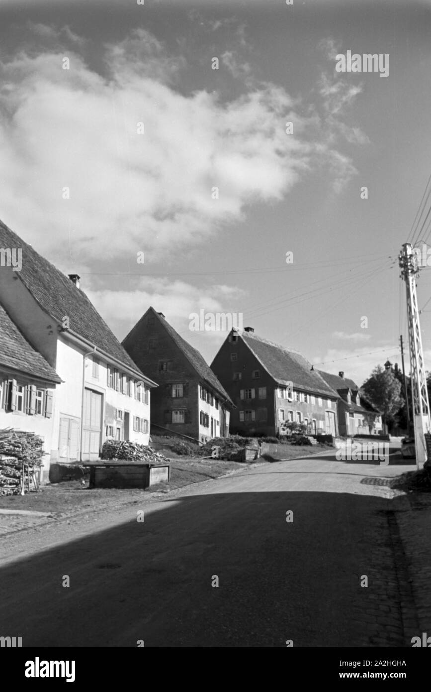 Ein Ausflug nach Trossingen, Deutsches Reich 1930er Jahre. A trip to ...