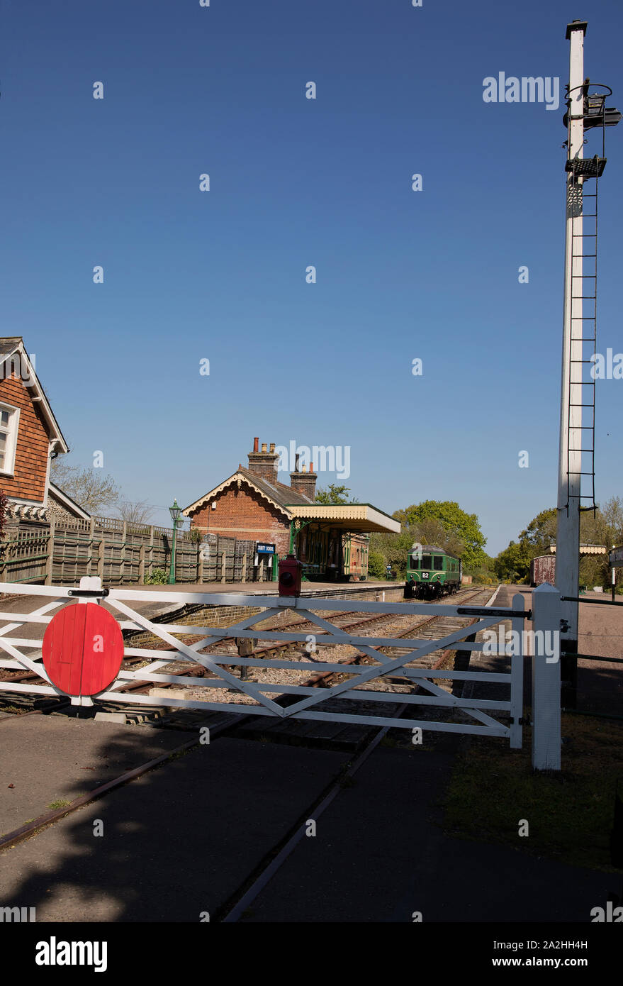 Railway crossing gates hi-res stock photography and images - Alamy