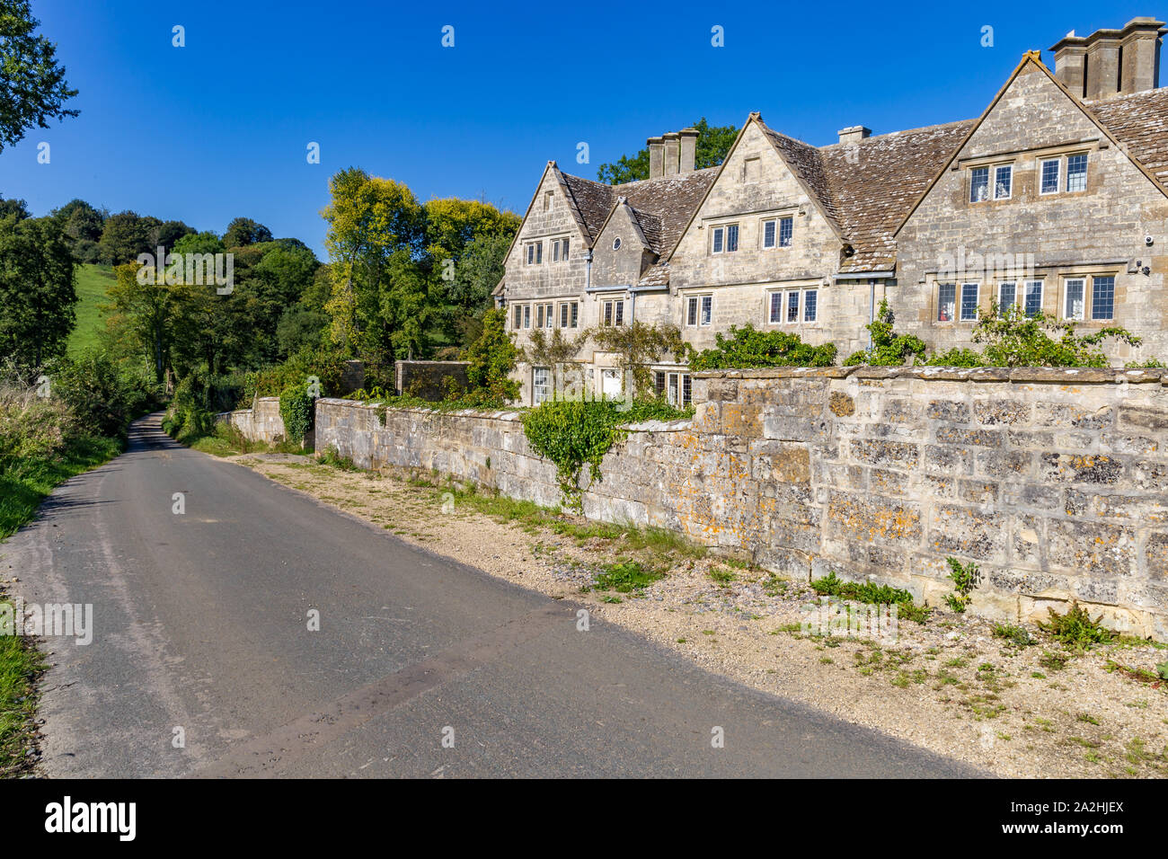 Cotswold mansion hi-res stock photography and images - Alamy