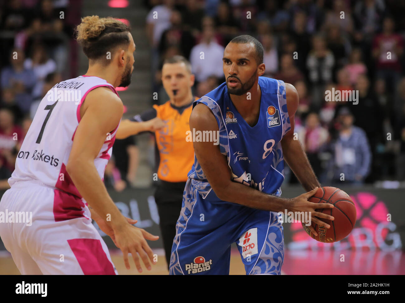 Ag fight hi-res stock photography and images - Alamy