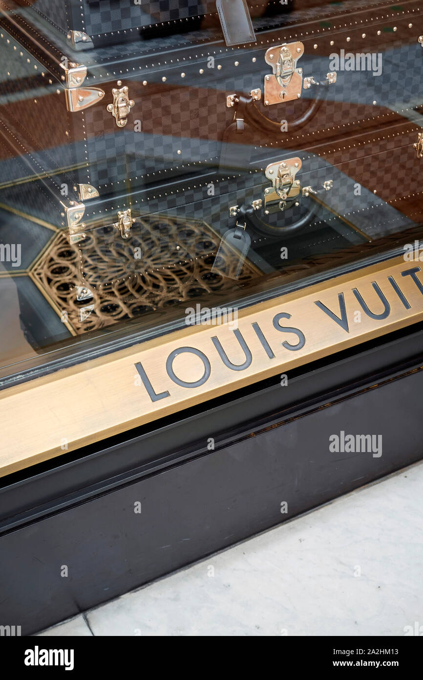 Louis vuitton italy hi-res stock photography and images - Alamy