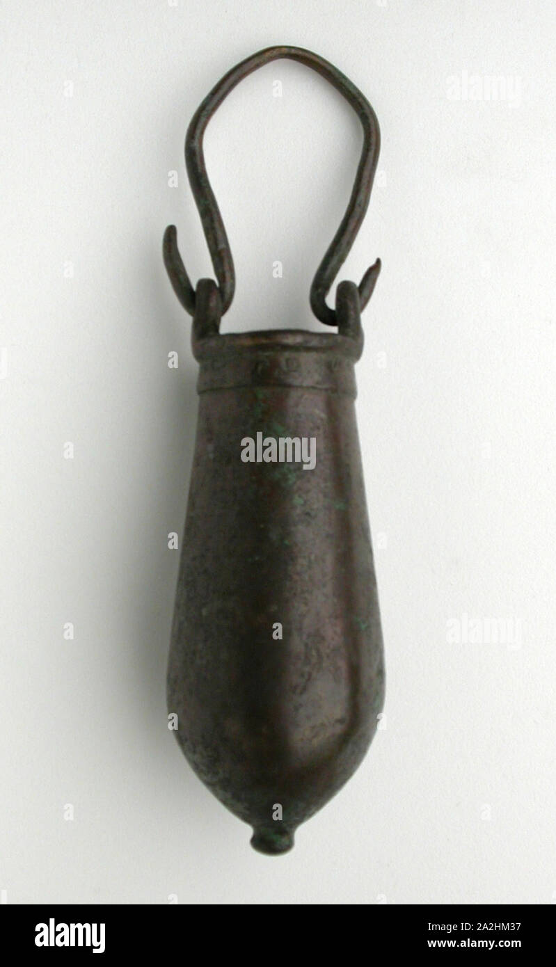 Situla egyptian hi-res stock photography and images - Alamy