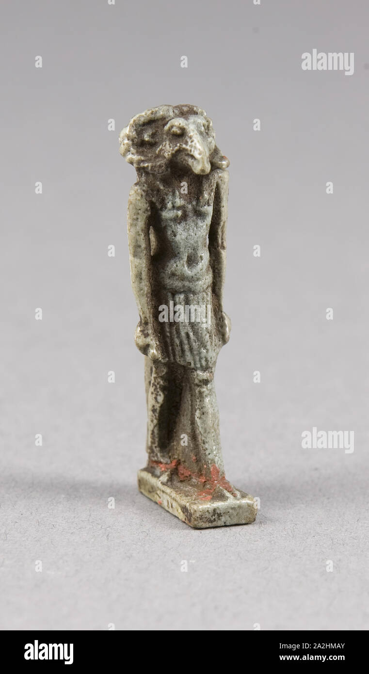 Amulet of the ram headed god amun hi-res stock photography and images ...