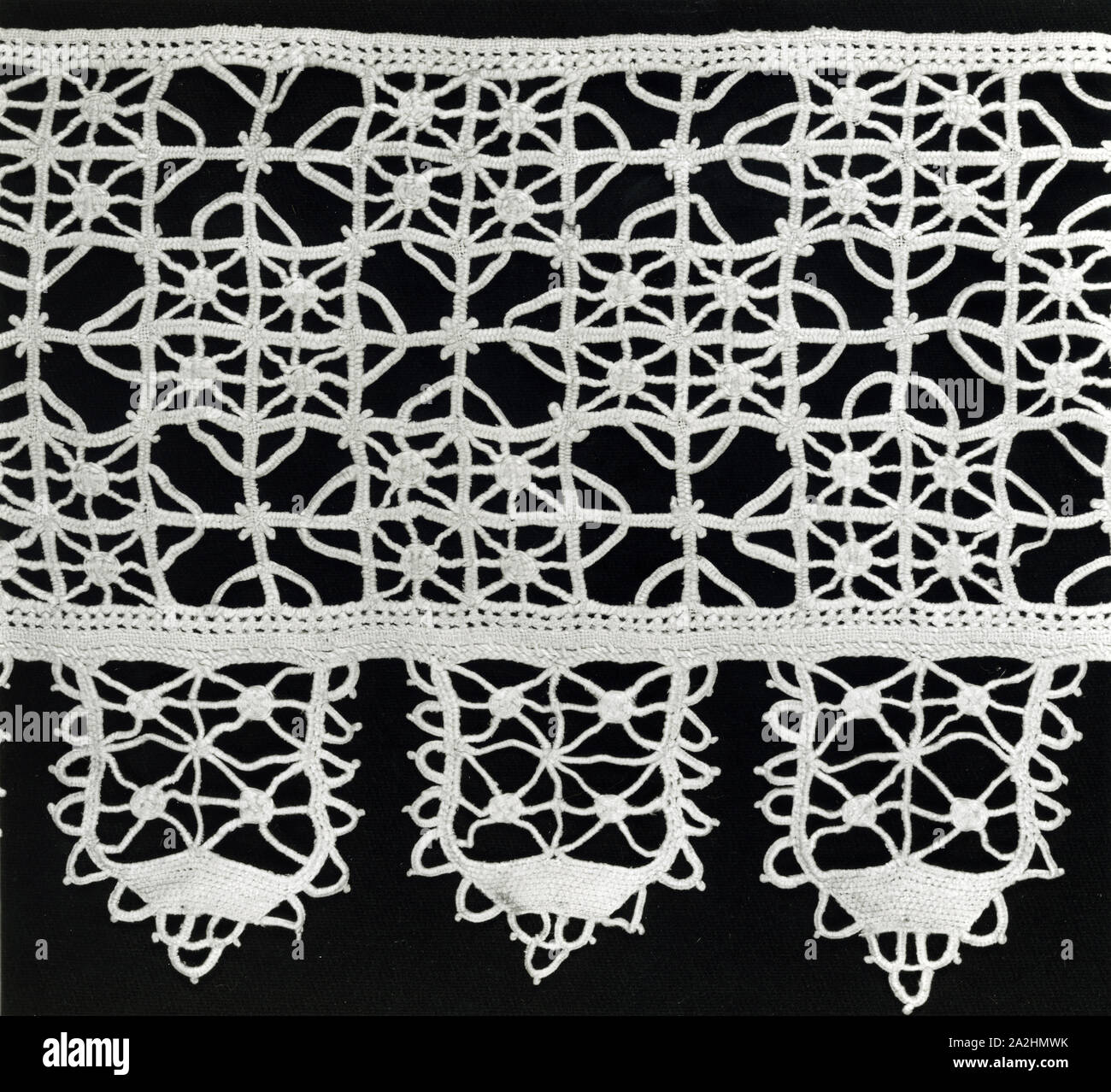 16th century reticello design hi-res stock photography and images - Alamy