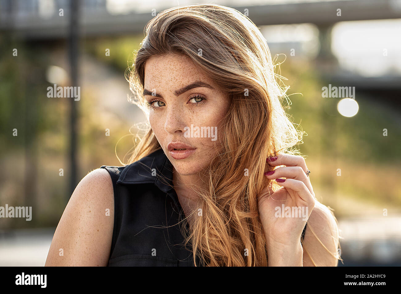 Portrait girl with freckles hi-res stock photography and images - Alamy