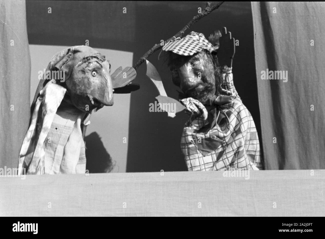 Puppet theaters for kids hi-res stock photography and images - Alamy