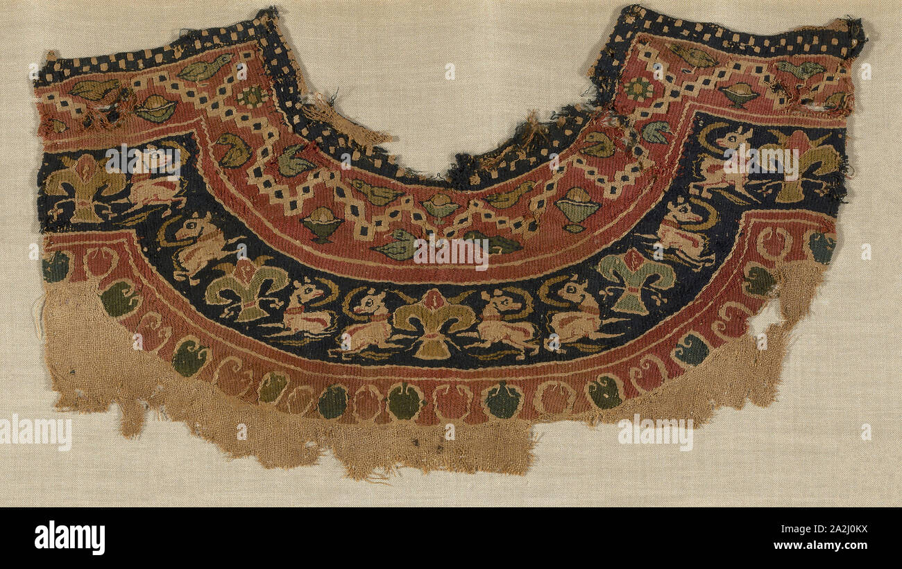 Tunic yoke hi-res stock photography and images - Alamy