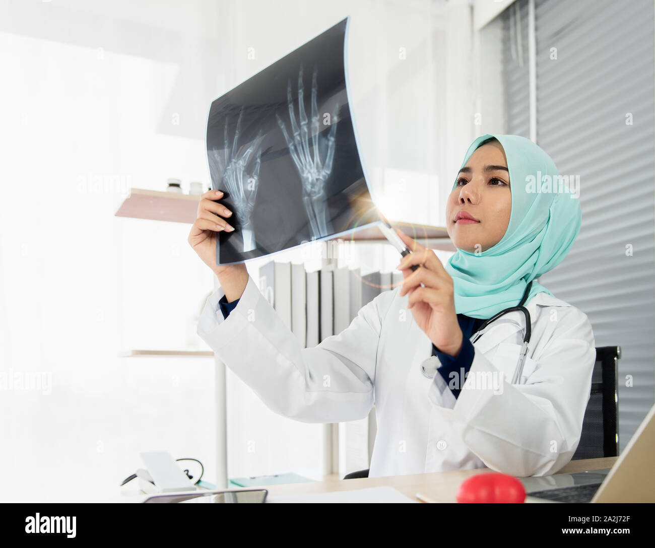 Islamic healthcare hi-res stock photography and images - Alamy