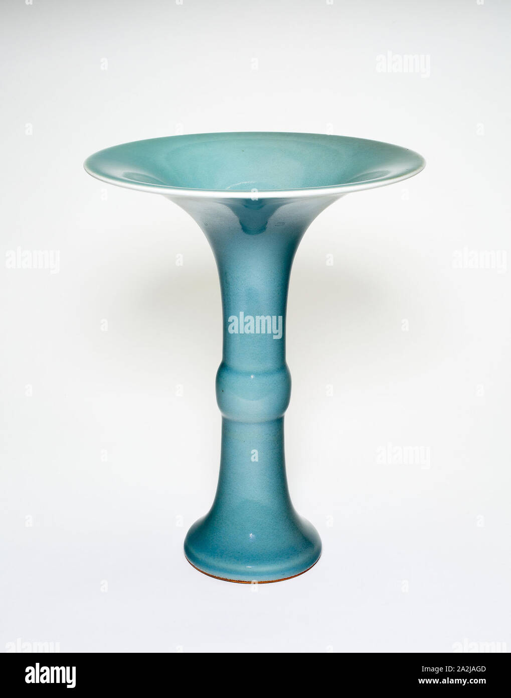 Gu vase hi-res stock photography and images - Alamy
