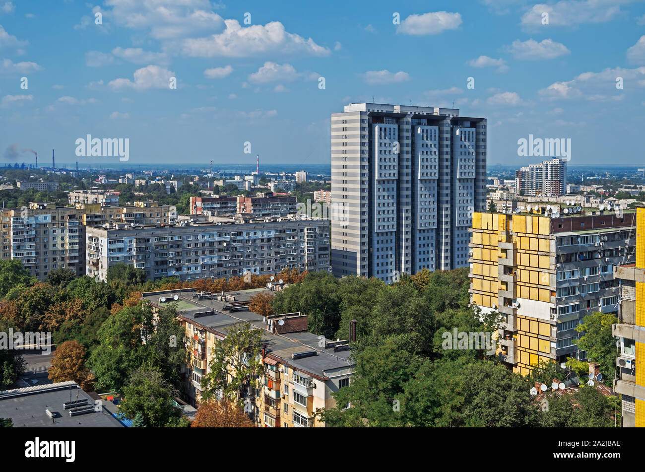 Review of the roofs of old and newly built urban high-rise buildings ...