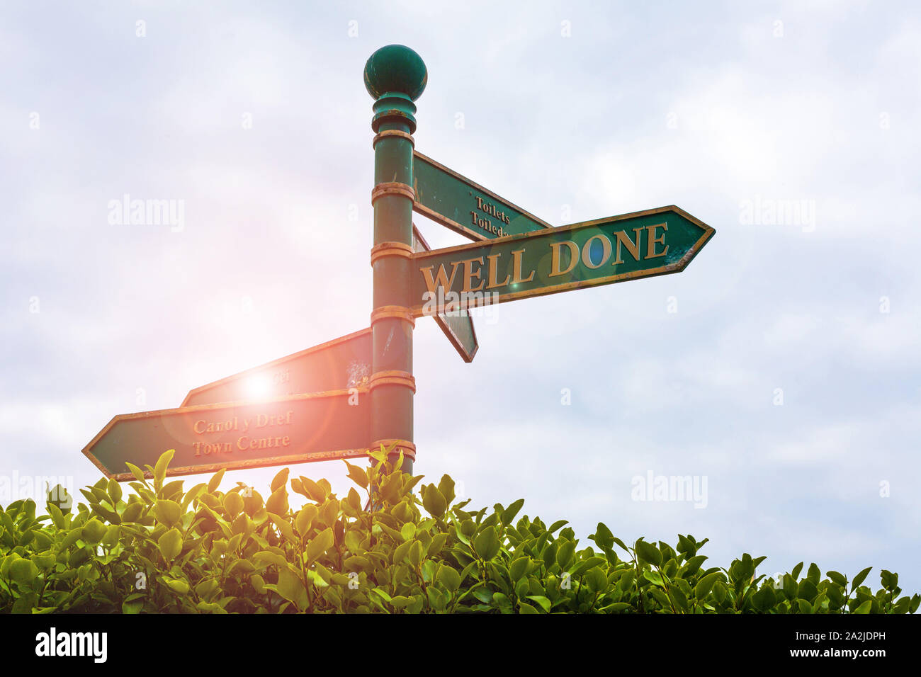 Well done road sign hi-res stock photography and images - Alamy
