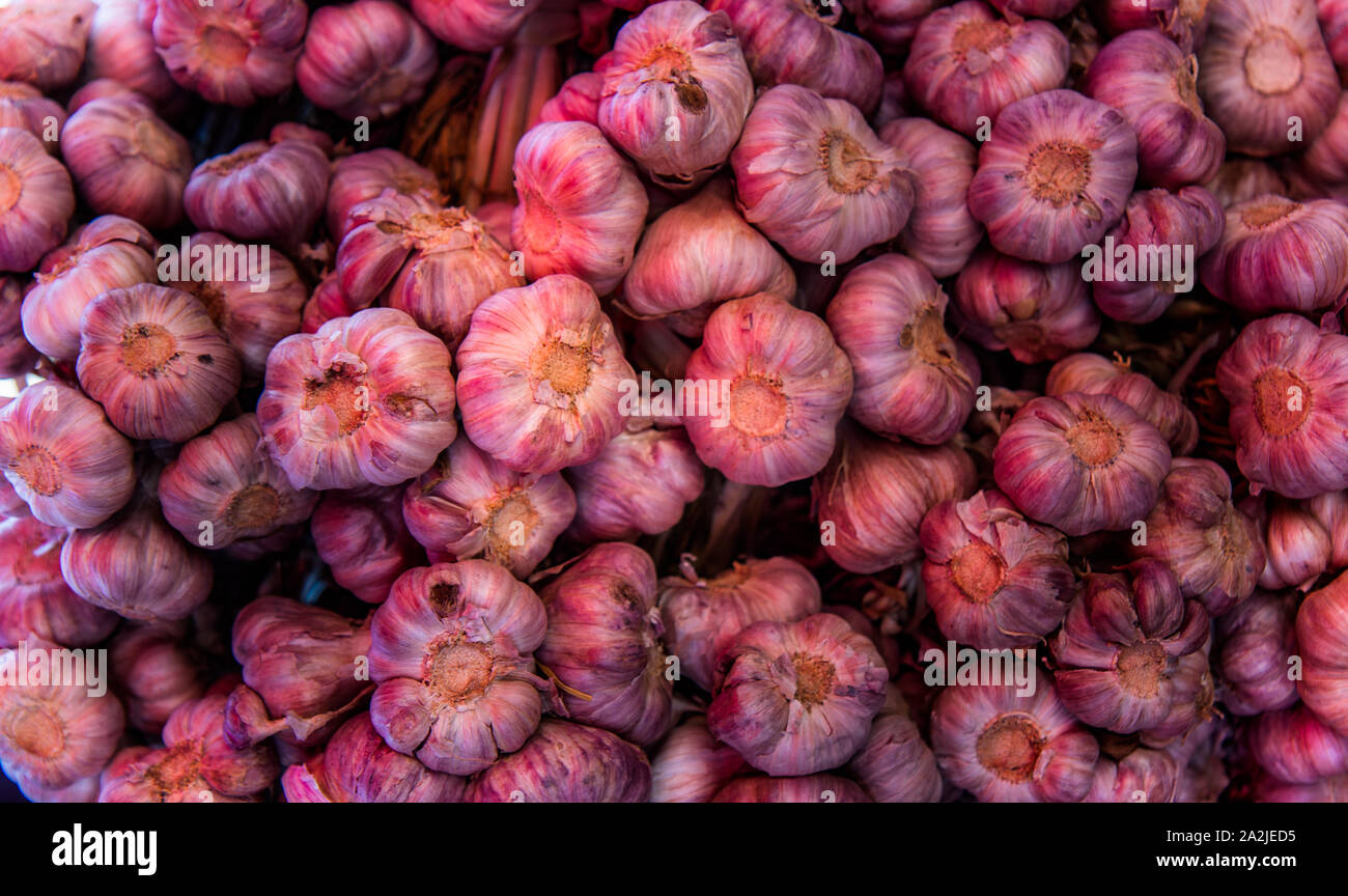 Fresh garlic at local market. Pakse, Laos Stock Photo - Alamy