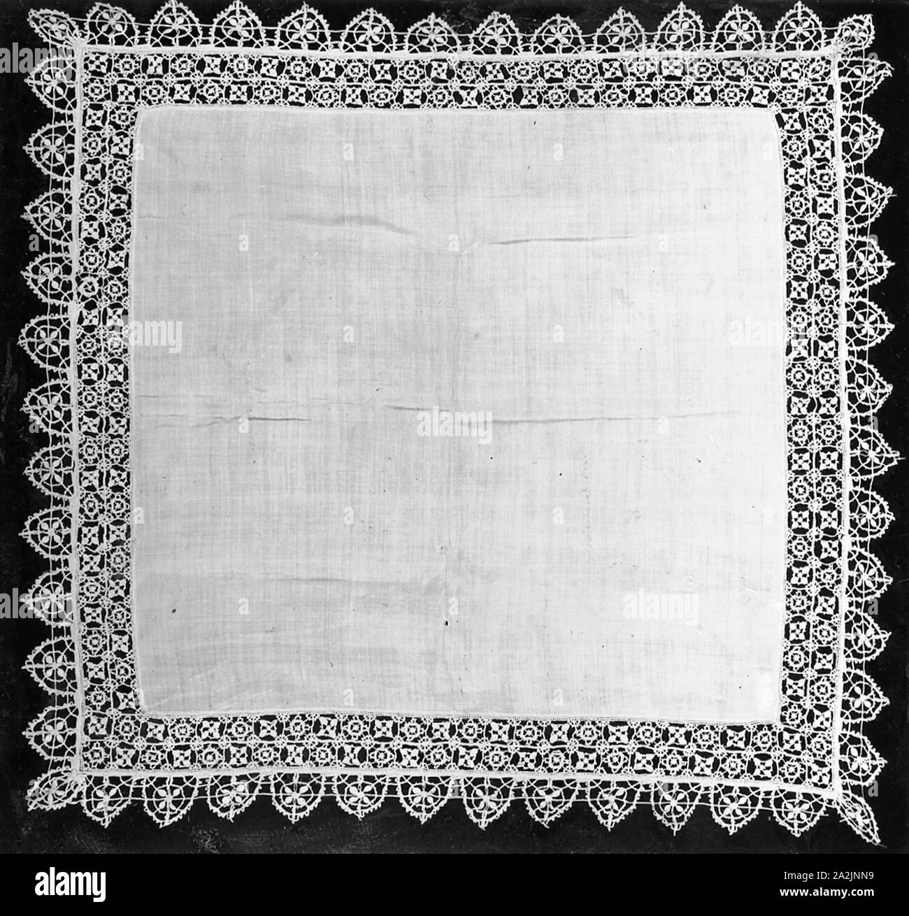 Reticella pattern hi-res stock photography and images - Alamy