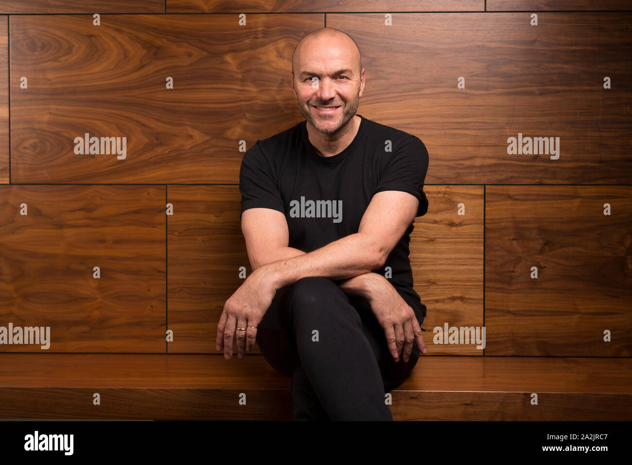 Relaxed editorial portrait of presenter and TV chef Simon Rimmer Stock ...